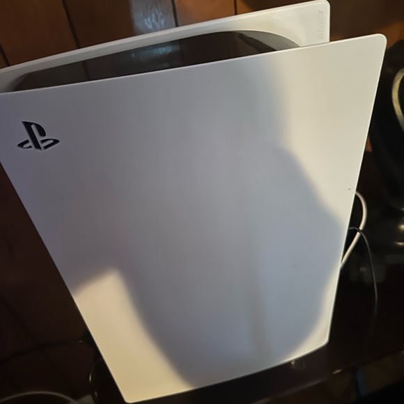 Video Games & Consoles | Ps5 With One Controller And Call Of Duty ...